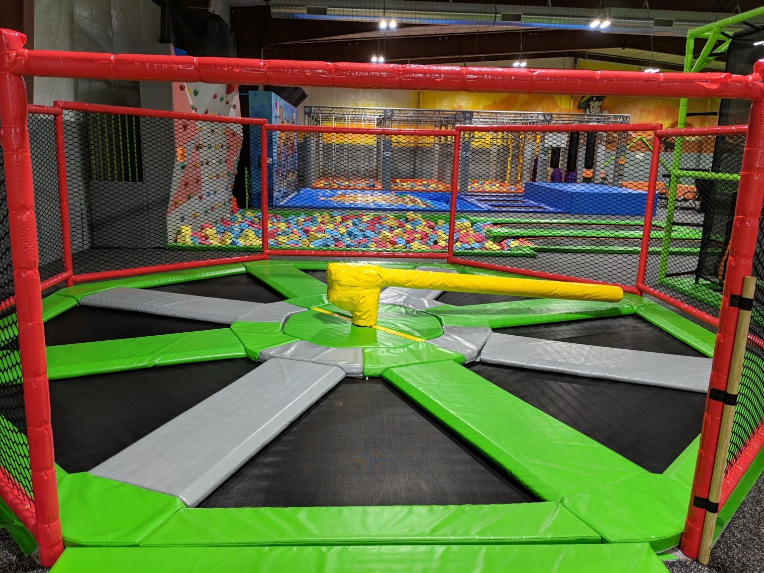 Wipe Out – Safari Trampoline